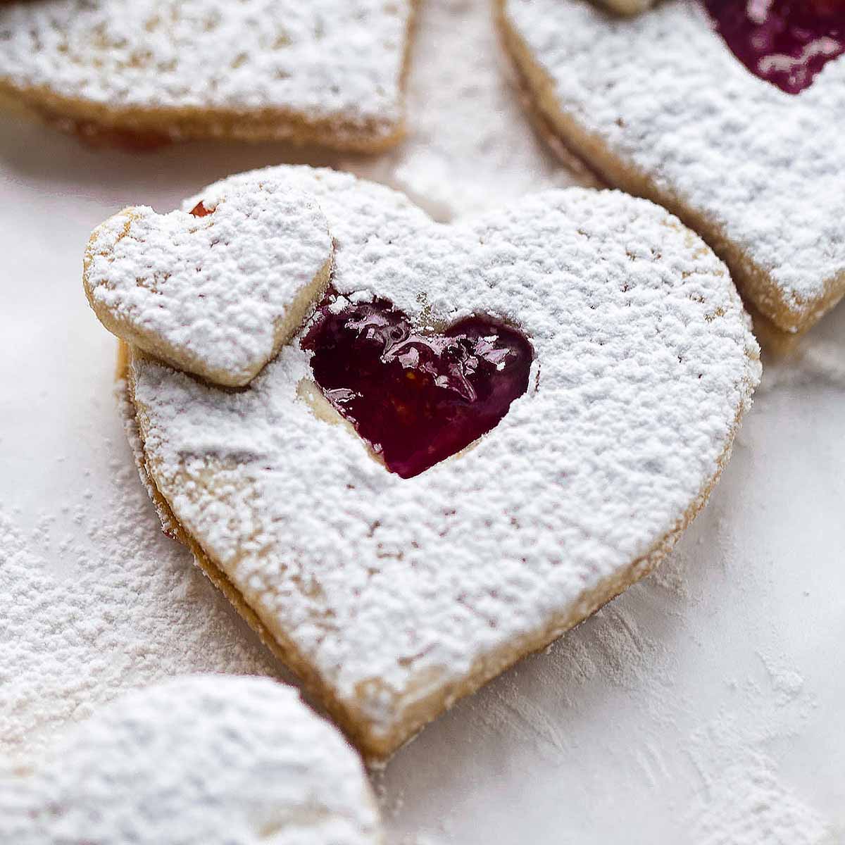 Linzer Cookie – Edis Chocolates